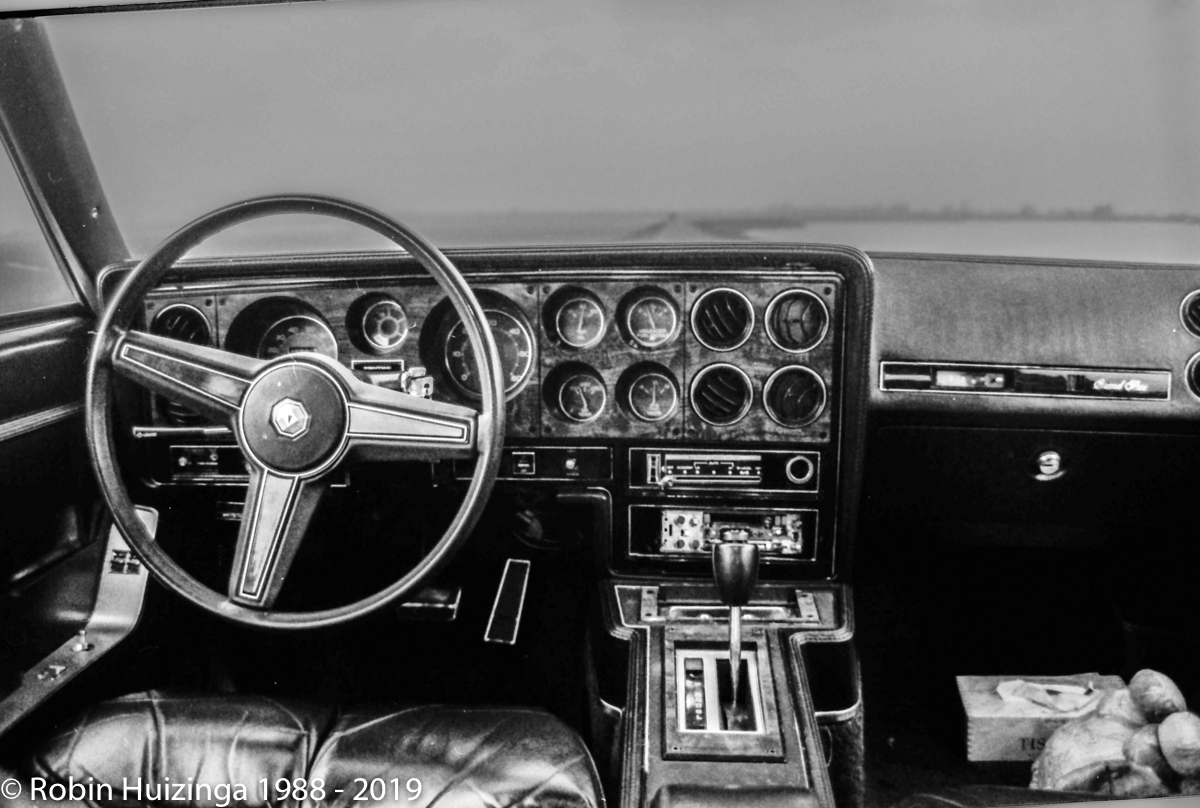 Pontiac Grand Prix SJ 1980 – Dukes of Hilly